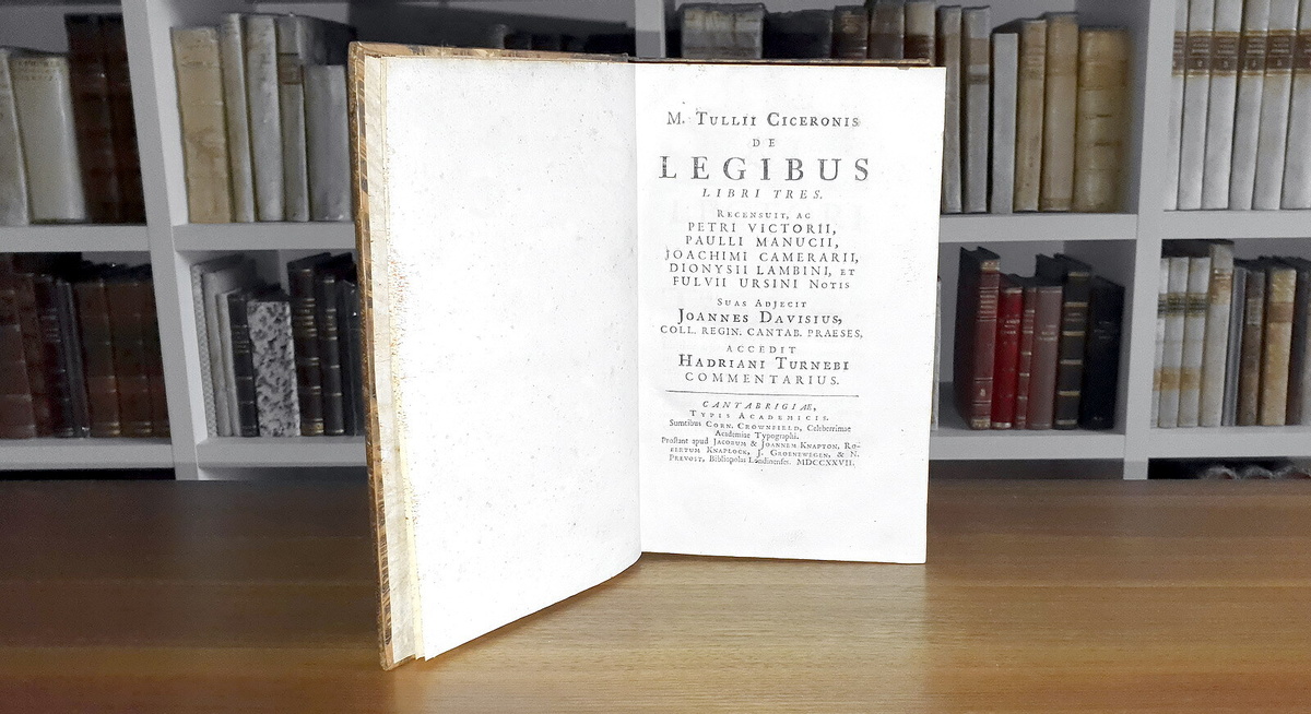 Cicerone - De legibus libri tres - Cambridge 1727 (bellissima legatura ...